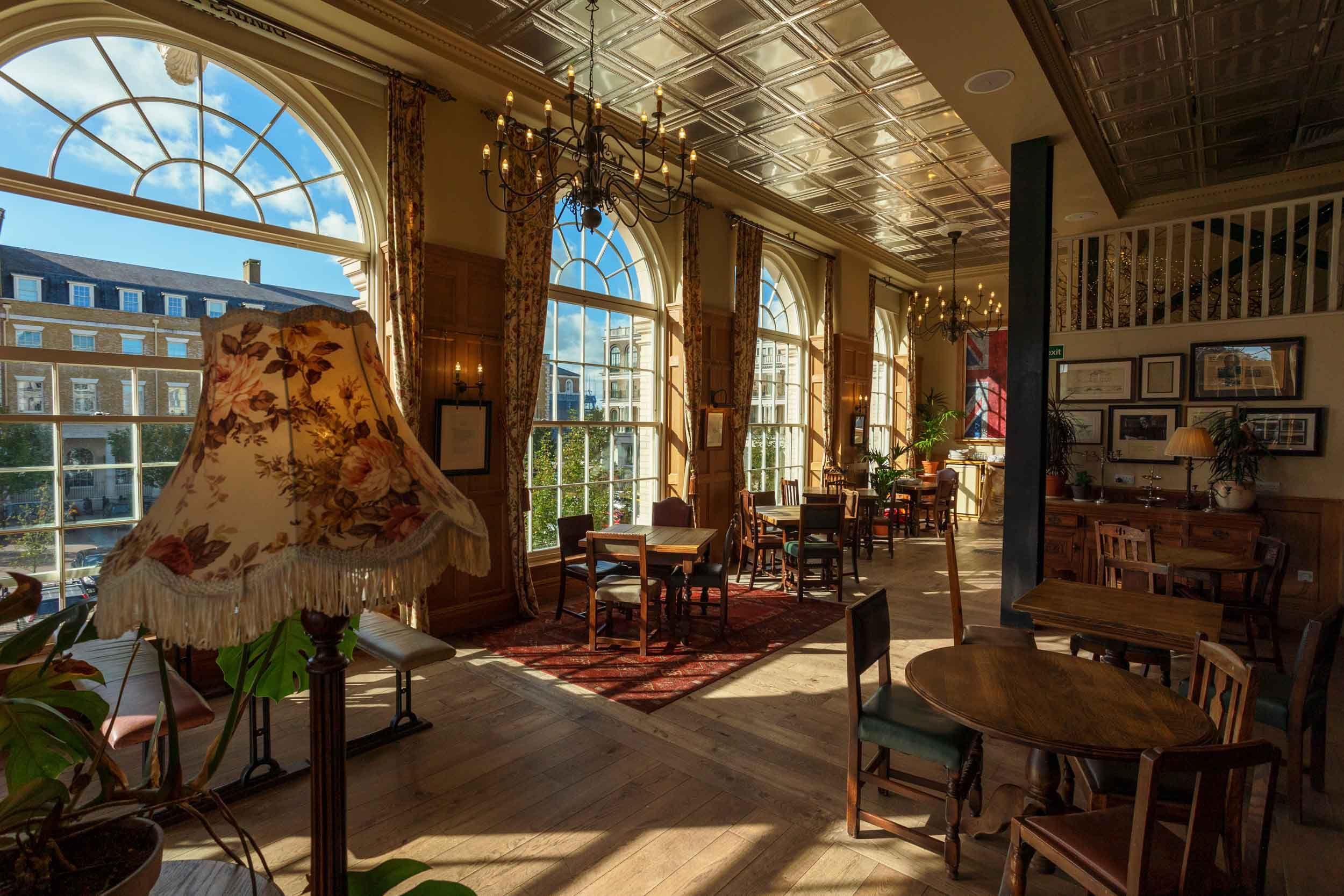 Hall & Woodhouse Taplow | Stylish Pub Restaurant in Taplow, Buckinghamshire